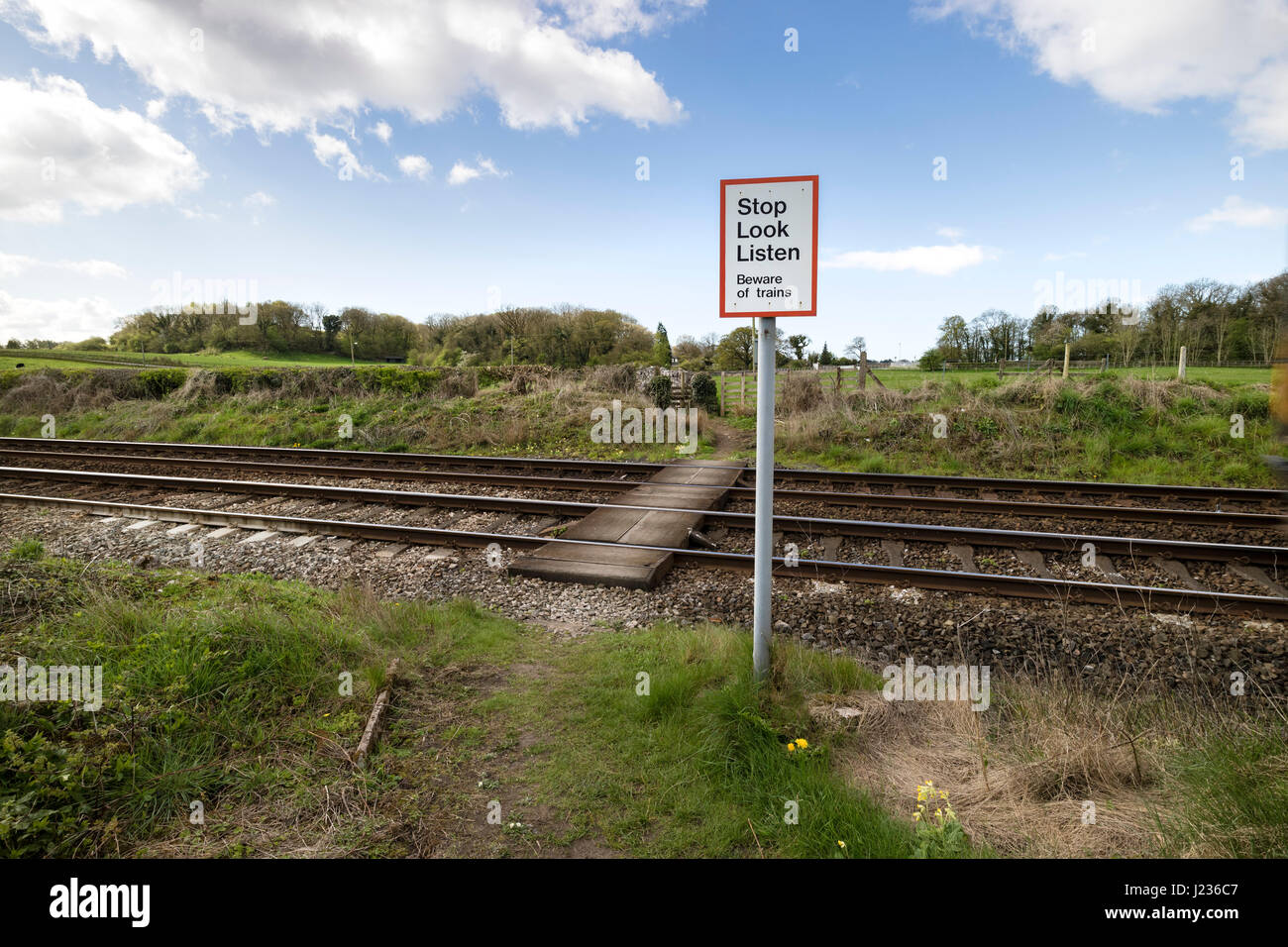 Pedestrian crossing uk sign hi-res stock photography and images - Alamy