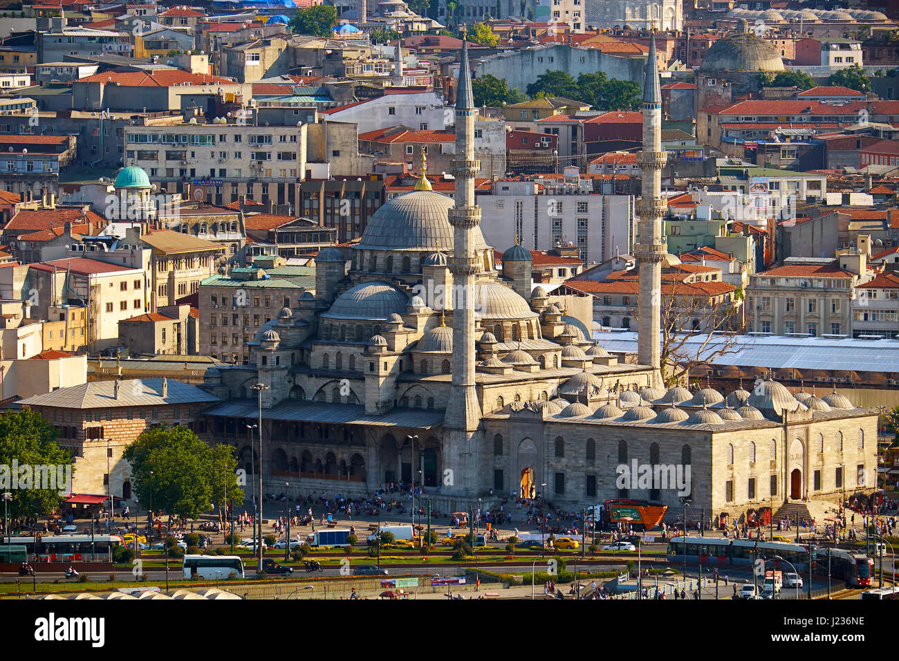 Yeni valide sultan camii hi-res stock photography and images - Alamy