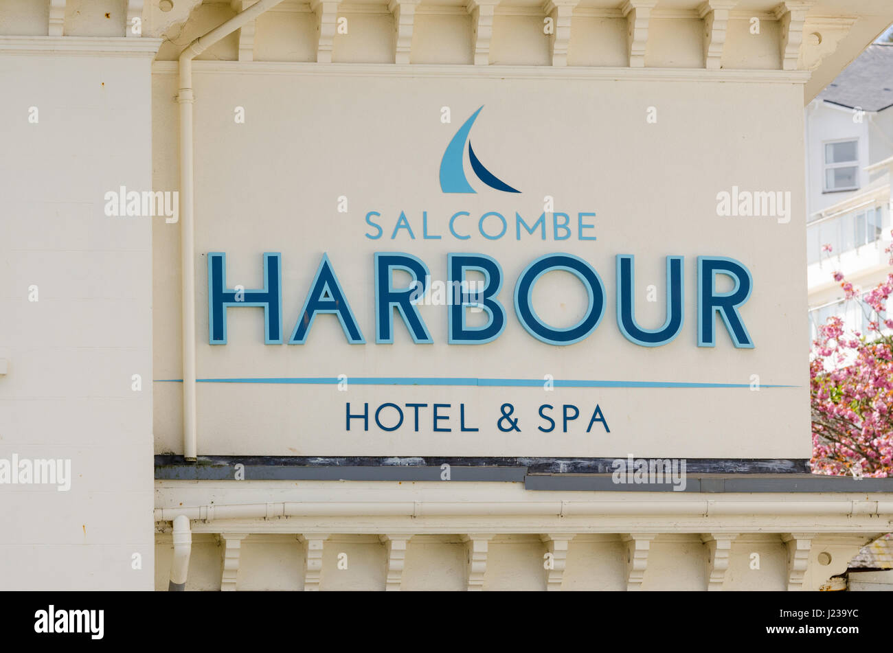 Salcombe harbour hotel hi-res stock photography and images - Alamy