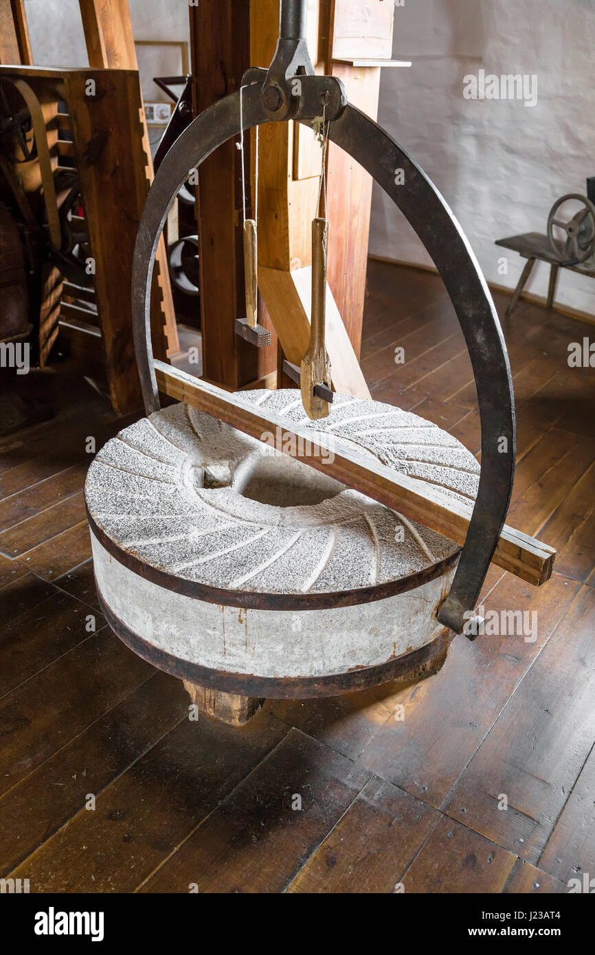 Grinding wheel hi-res stock photography and images - Alamy