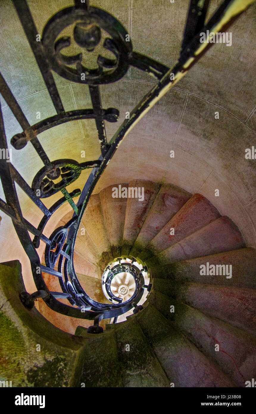 Steep spiral staircase hi-res stock photography and images - Alamy