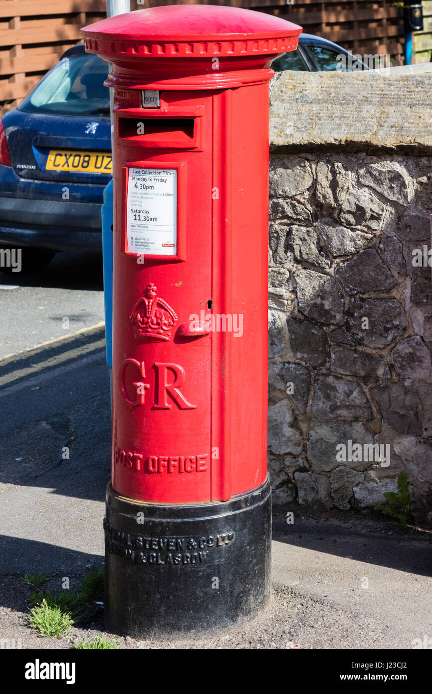 George royal postbox hi-res stock photography and images - Alamy