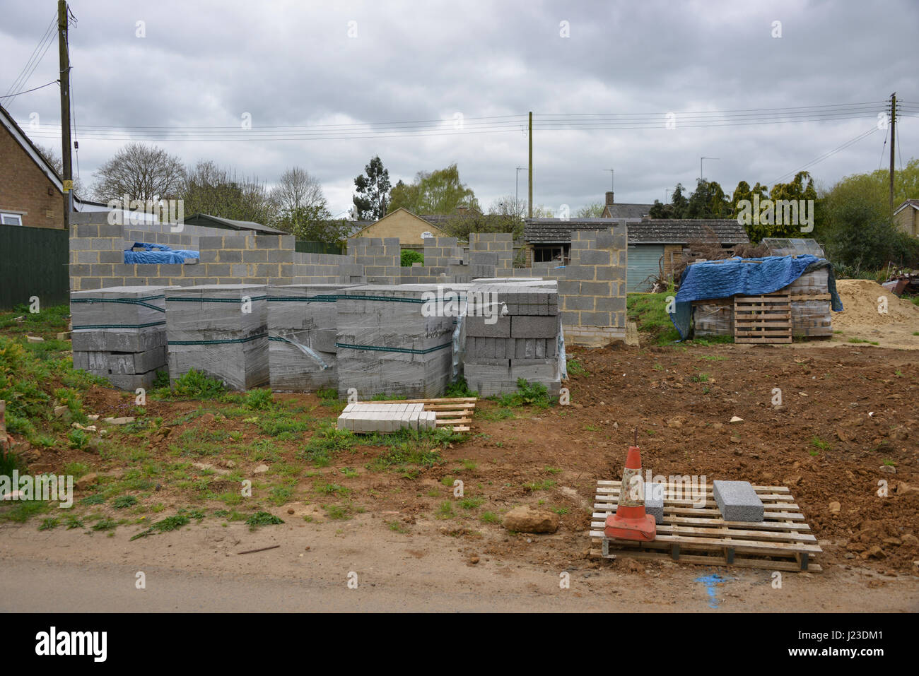 Partially constructed house hi-res stock photography and images - Alamy