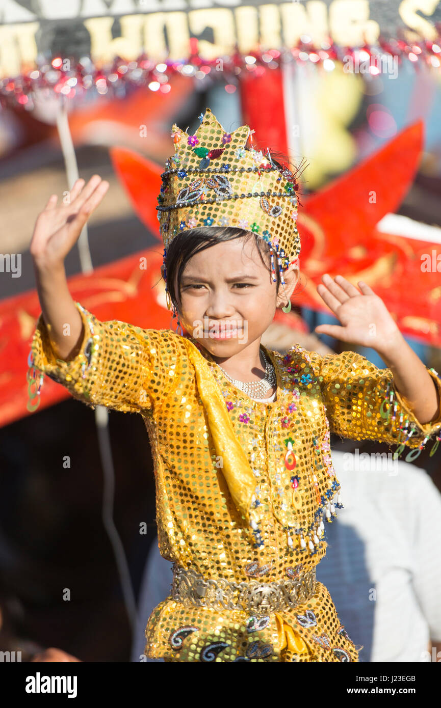Young girl perform Traditional dance inside the Bajau's boat called ...