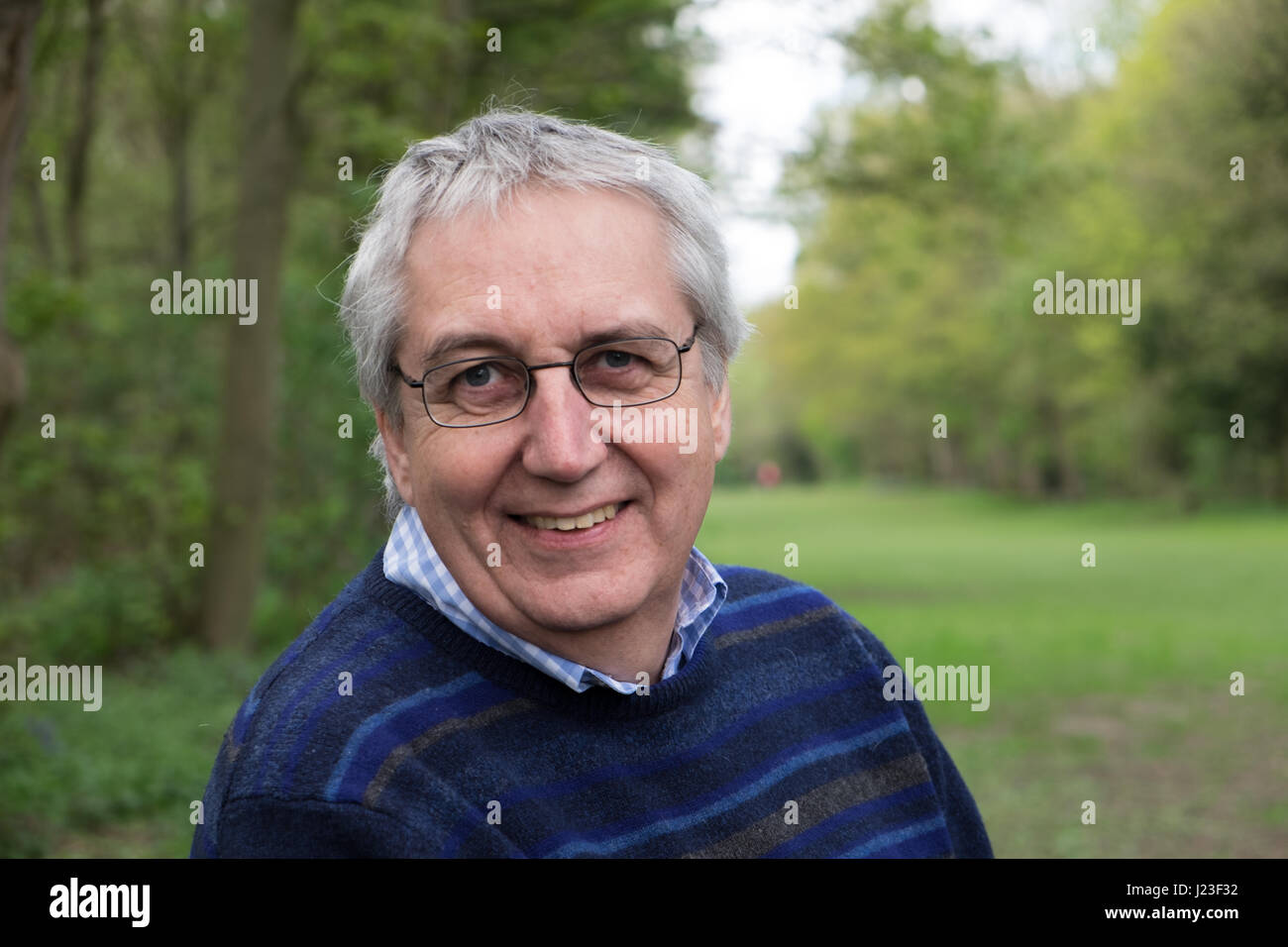 Happy man outside hi-res stock photography and images - Alamy