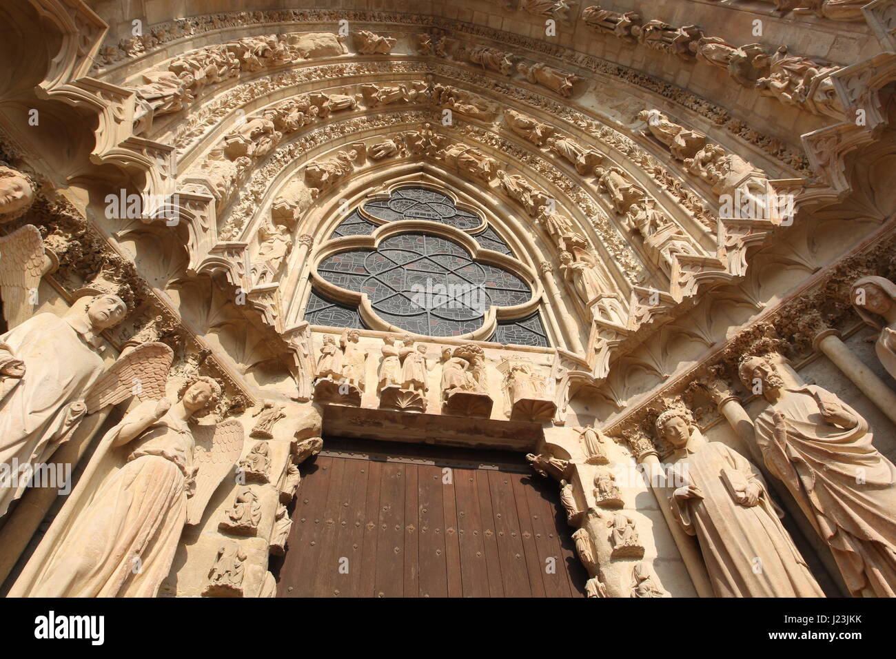 The smiling angel on the cathedral in Reims, France Stock Photo - Alamy