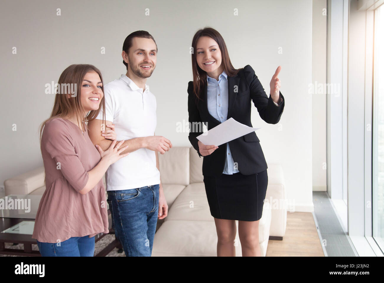 Beautiful female broker contract hi-res stock photography and images ...