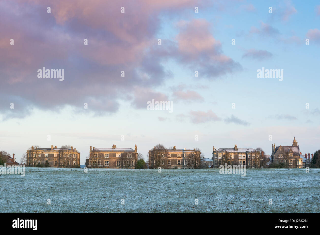 Sprinkling of snow hi-res stock photography and images - Alamy