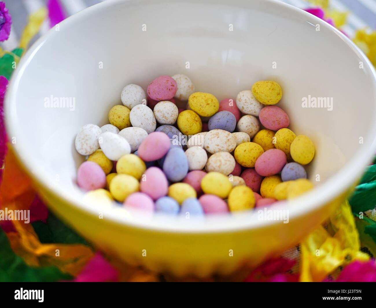 Mini easter egg hi-res stock photography and images - Alamy