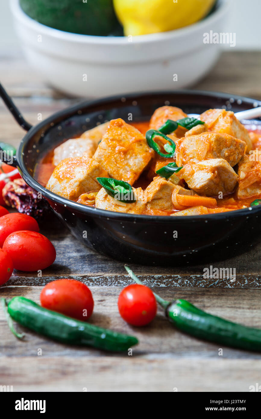 Thai red curry fish hi-res stock photography and images - Alamy