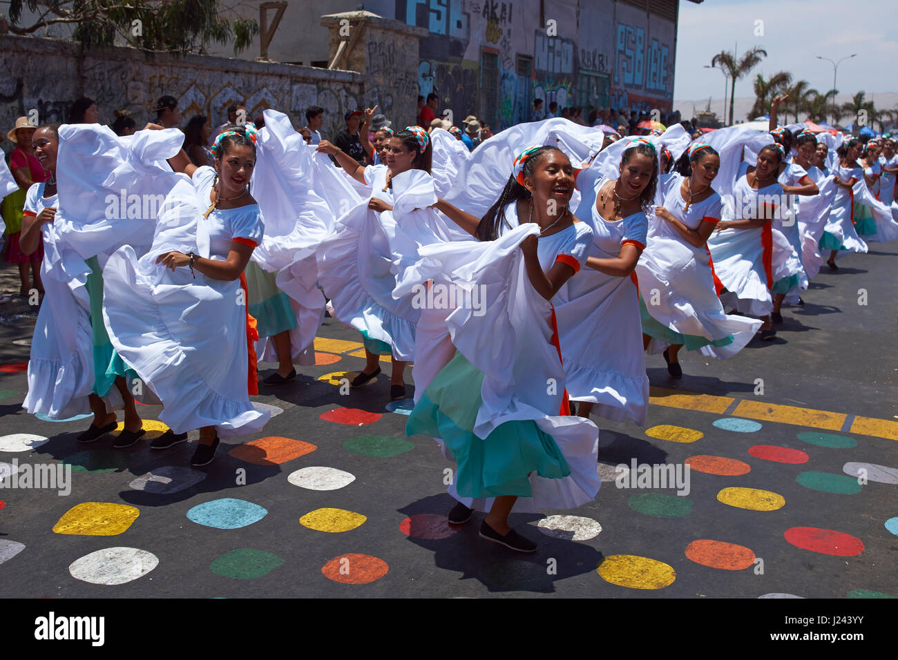 Glamourous african woman hi-res stock photography and images - Alamy