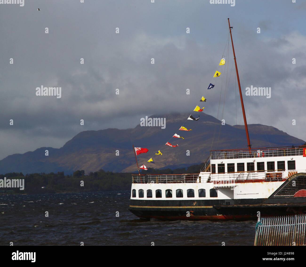 Blustery winds hi-res stock photography and images - Alamy