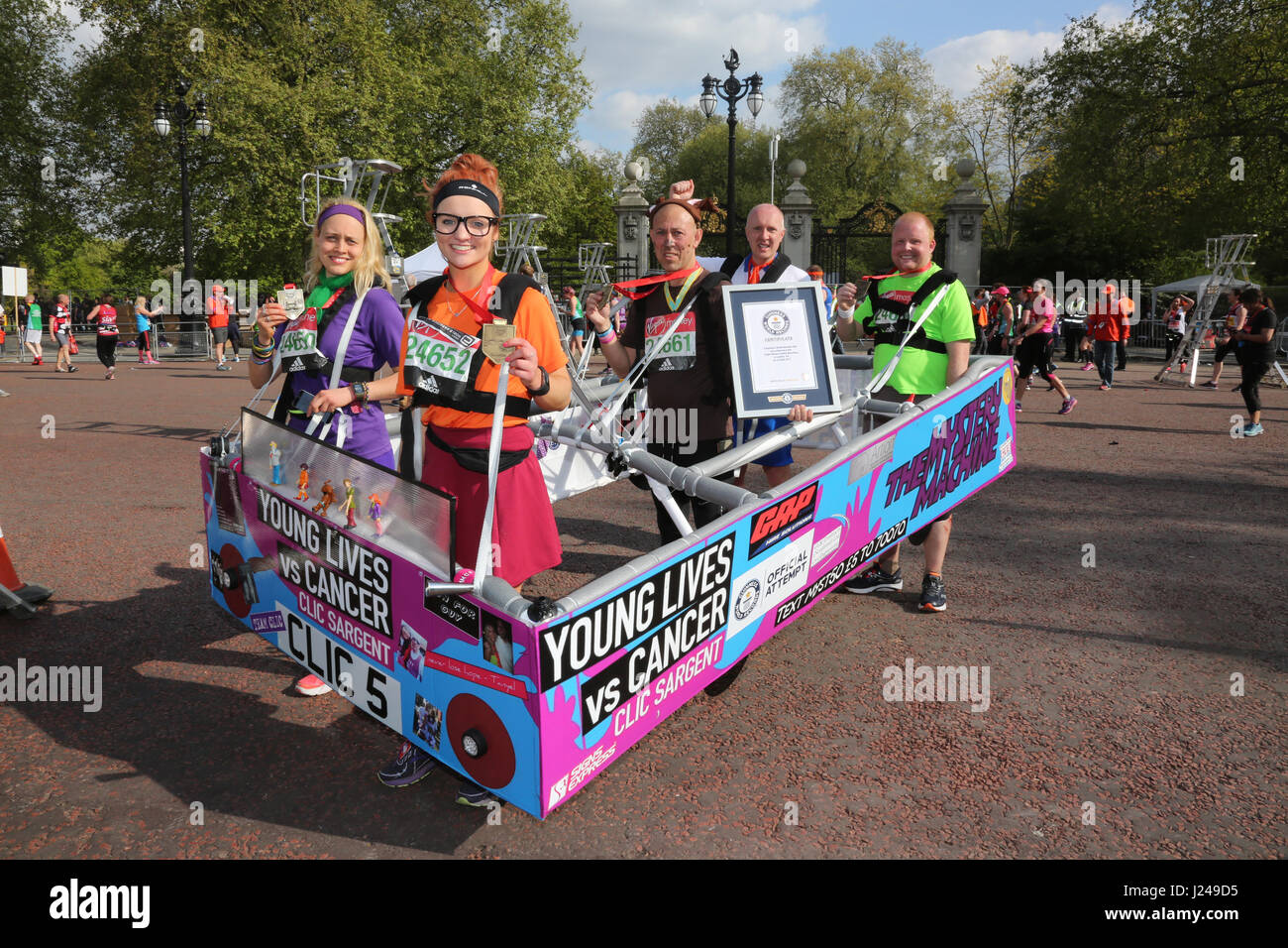 Fancy Dress Runners London Marathon Stock Photo - Alamy