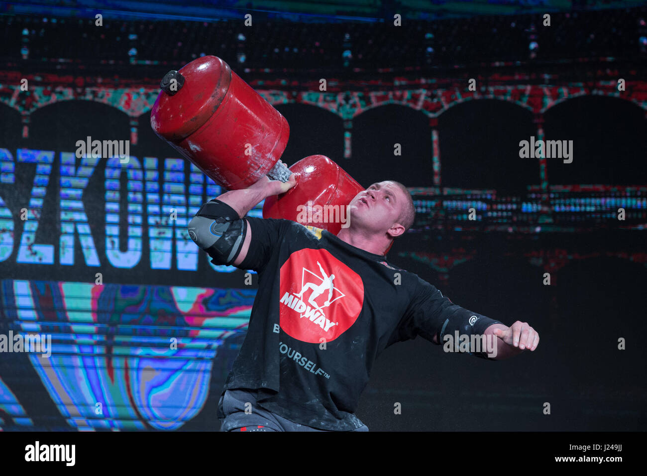 Sao Paulo, Sao Paulo, Brazil. 22nd Apr, 2017. Bodybuilders participate ...