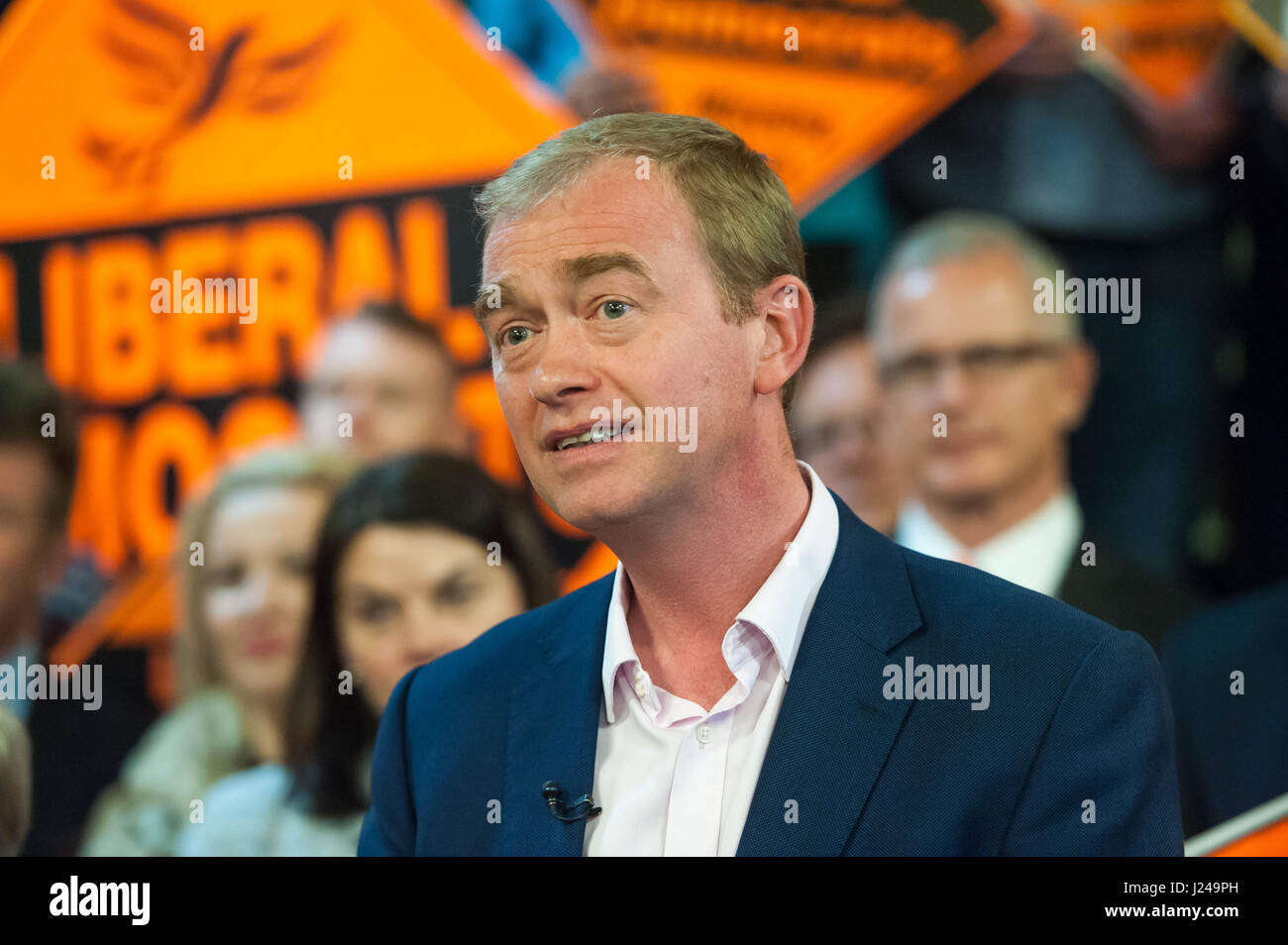 British liberal democratic party hi-res stock photography and images ...