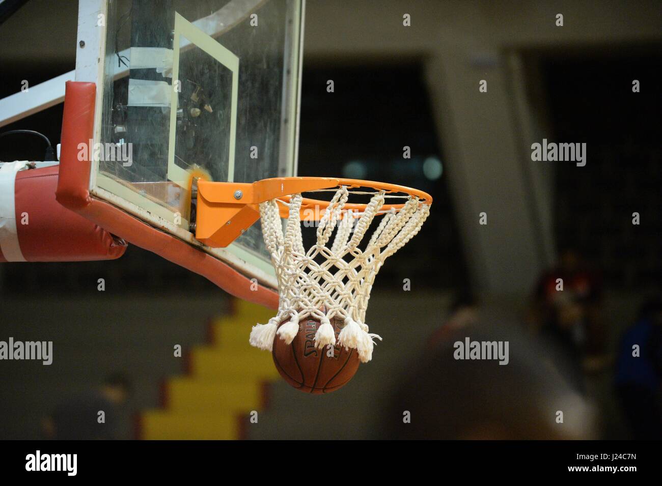 Rio De Janeiro, Brazil. 24th Apr, 2017. Ball into the basket for ...