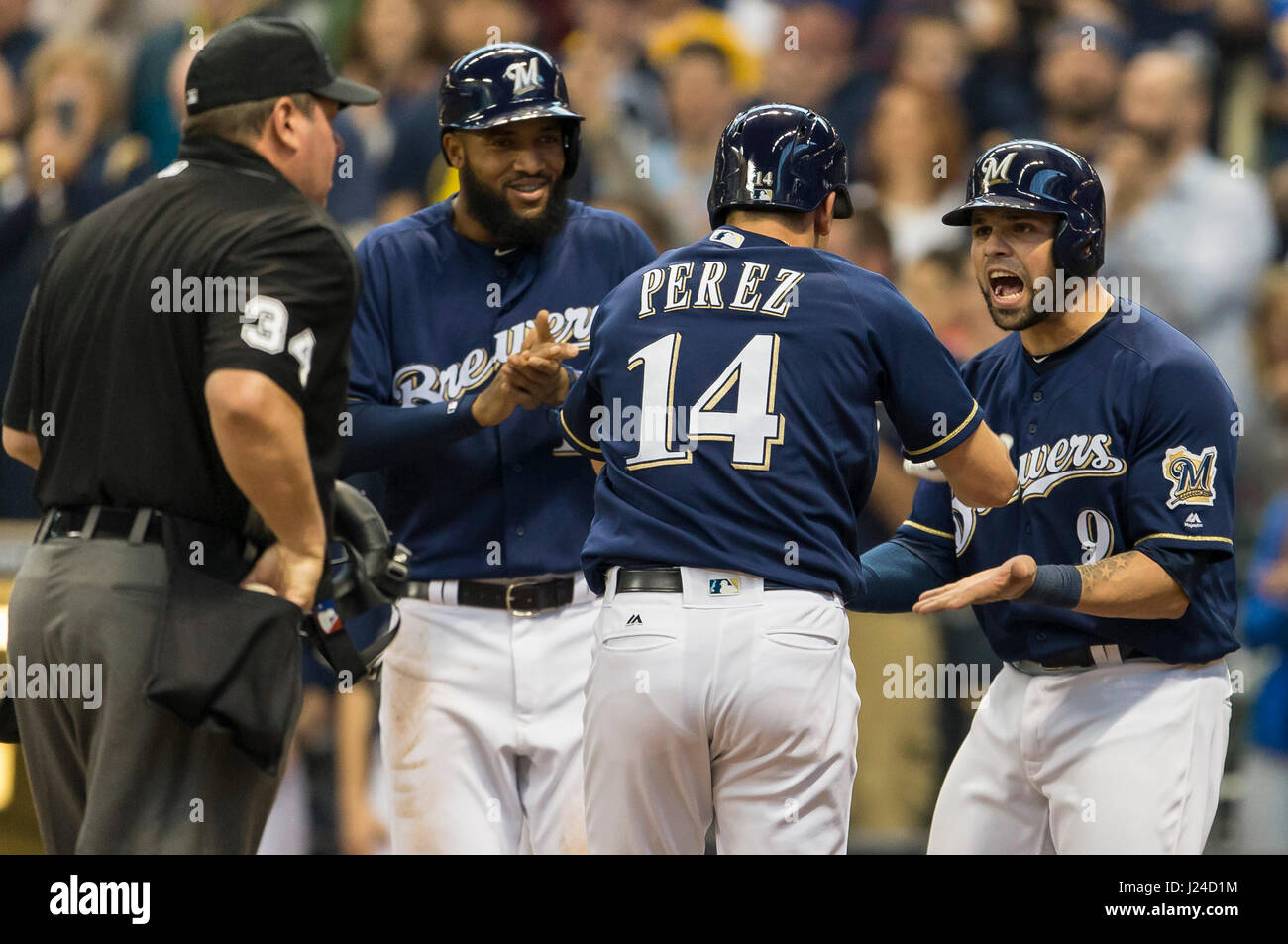 Milwaukee, WI, USA. 24th Apr, 2017. Milwaukee Brewers Manny Pina #9 and ...