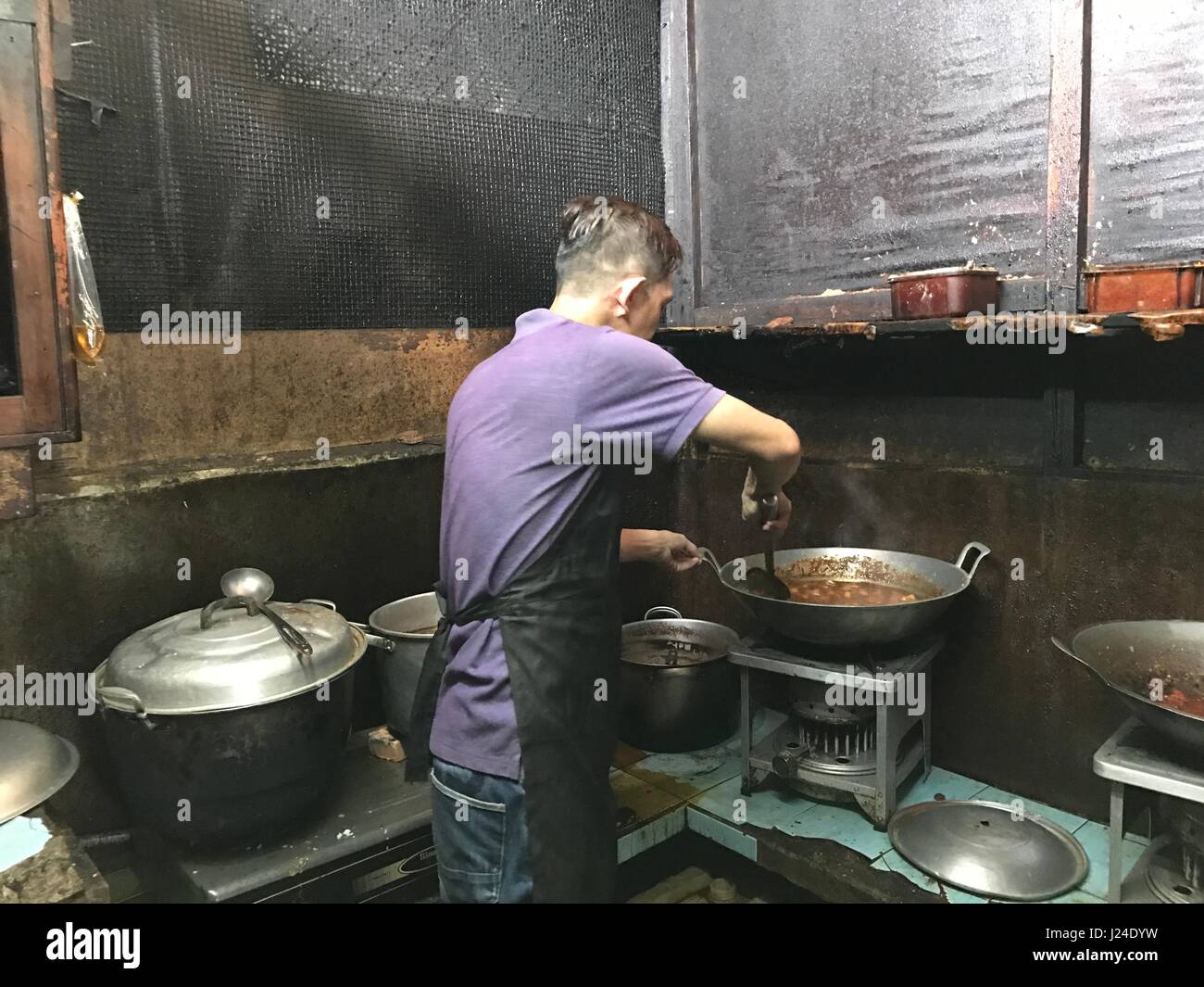 Jakarta, Indonesia. 2nd Apr, 2017. Chef Michael Kenzo prepares dog in ...