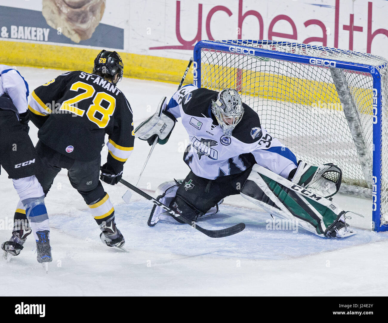 Denver, Colorado, USA. 15th Apr, 2017. Steelheads G LANDON BOW, right ...