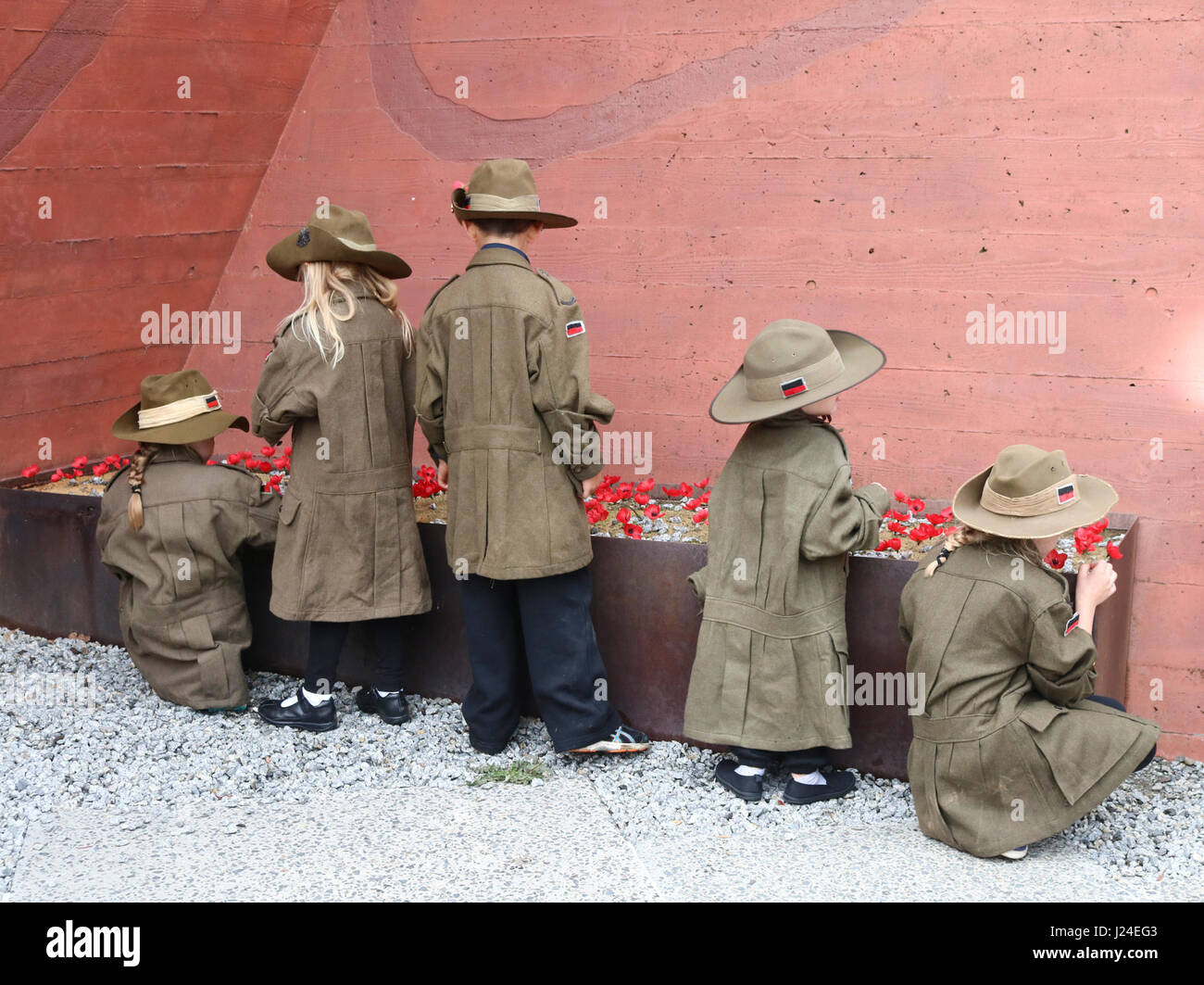 Children wearing soldier uniforms hi-res stock photography and images ...