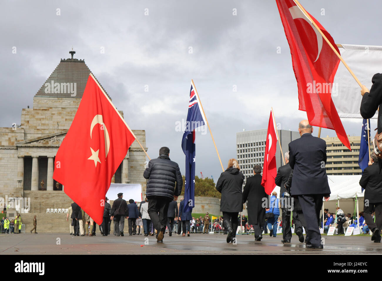 Veterans service members new hi-res stock photography and images - Alamy