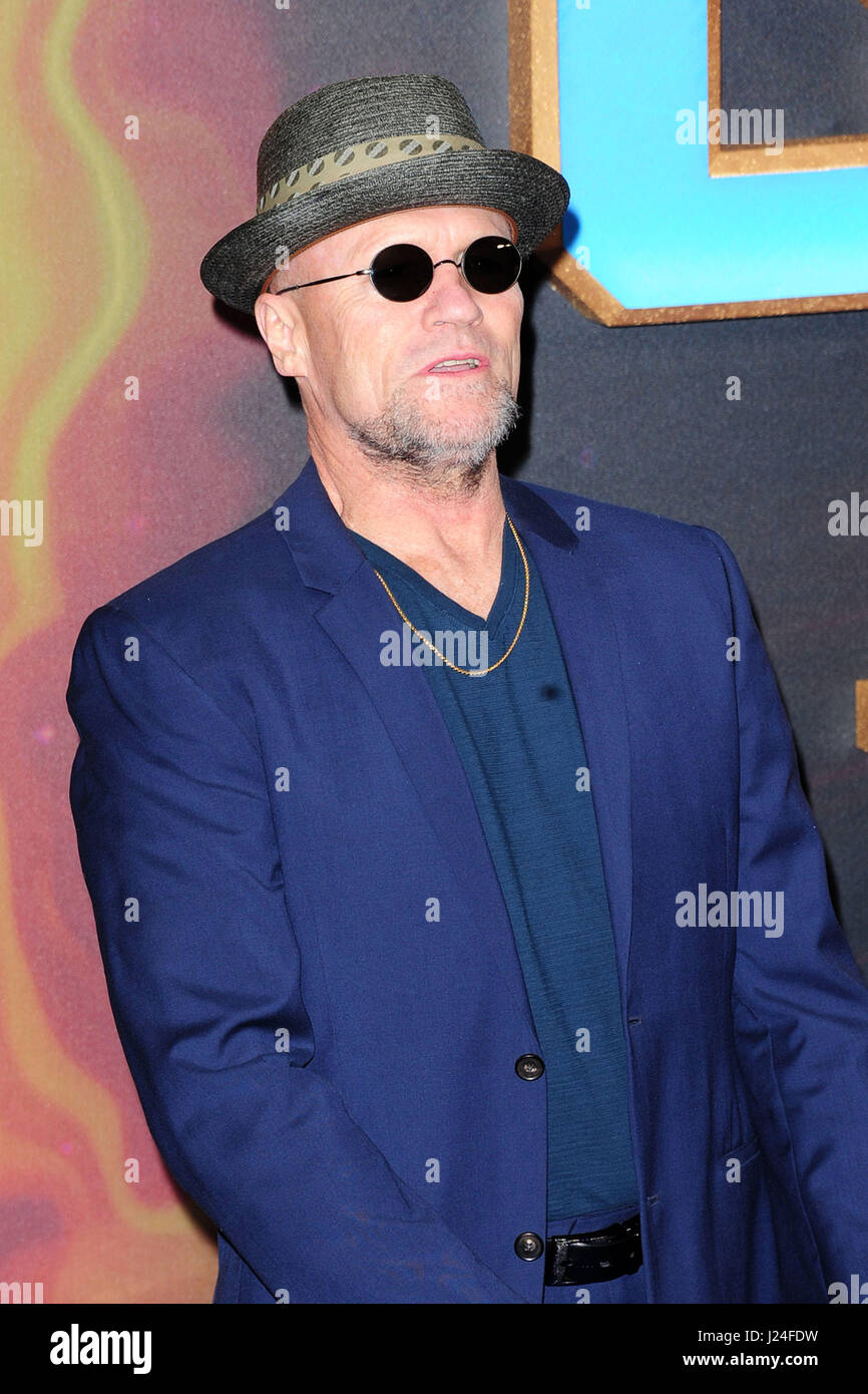 Michael rooker hi-res stock photography and images - Alamy