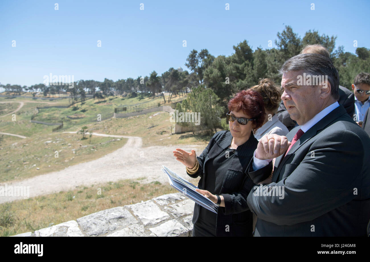 Jerusalem, Israel. 25th April, 2017. German Minister of Foreign Affairs ...