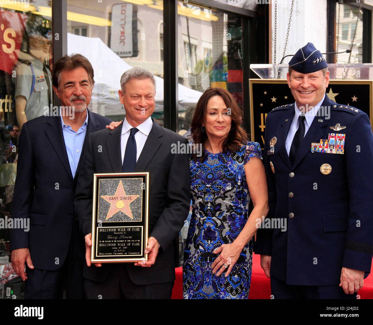 Joe Mantegna, Gary Sinise, Patricia Heaton, Gen. Robin Rand at the ...