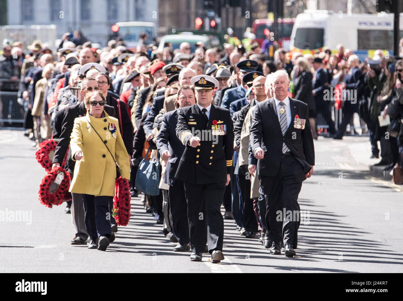 London, UK. 25th Apr, 2017. vetrans arrive at the annual ANZAC ...