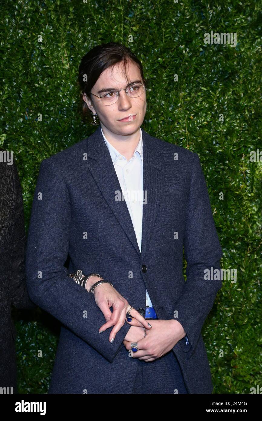 Grace dunham hi-res stock photography and images - Alamy