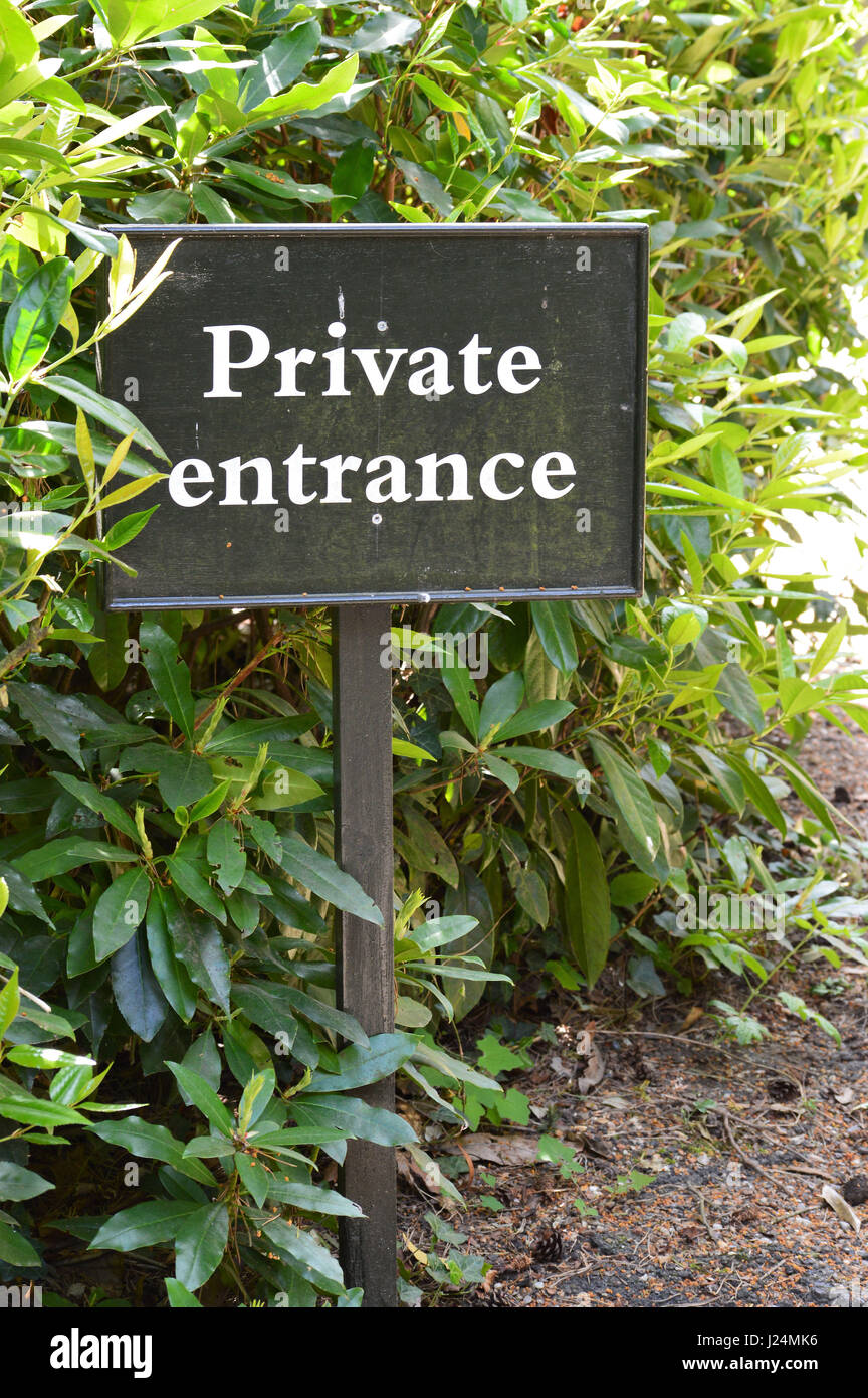 Private entrance hi-res stock photography and images - Alamy