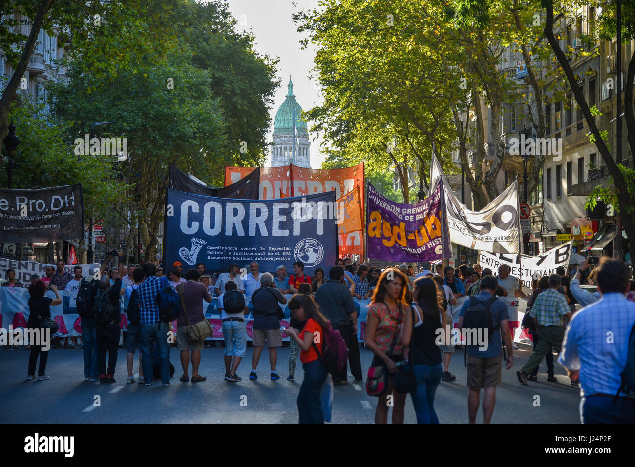 Hundreds of members of leftist organizations, including left-wing party ...