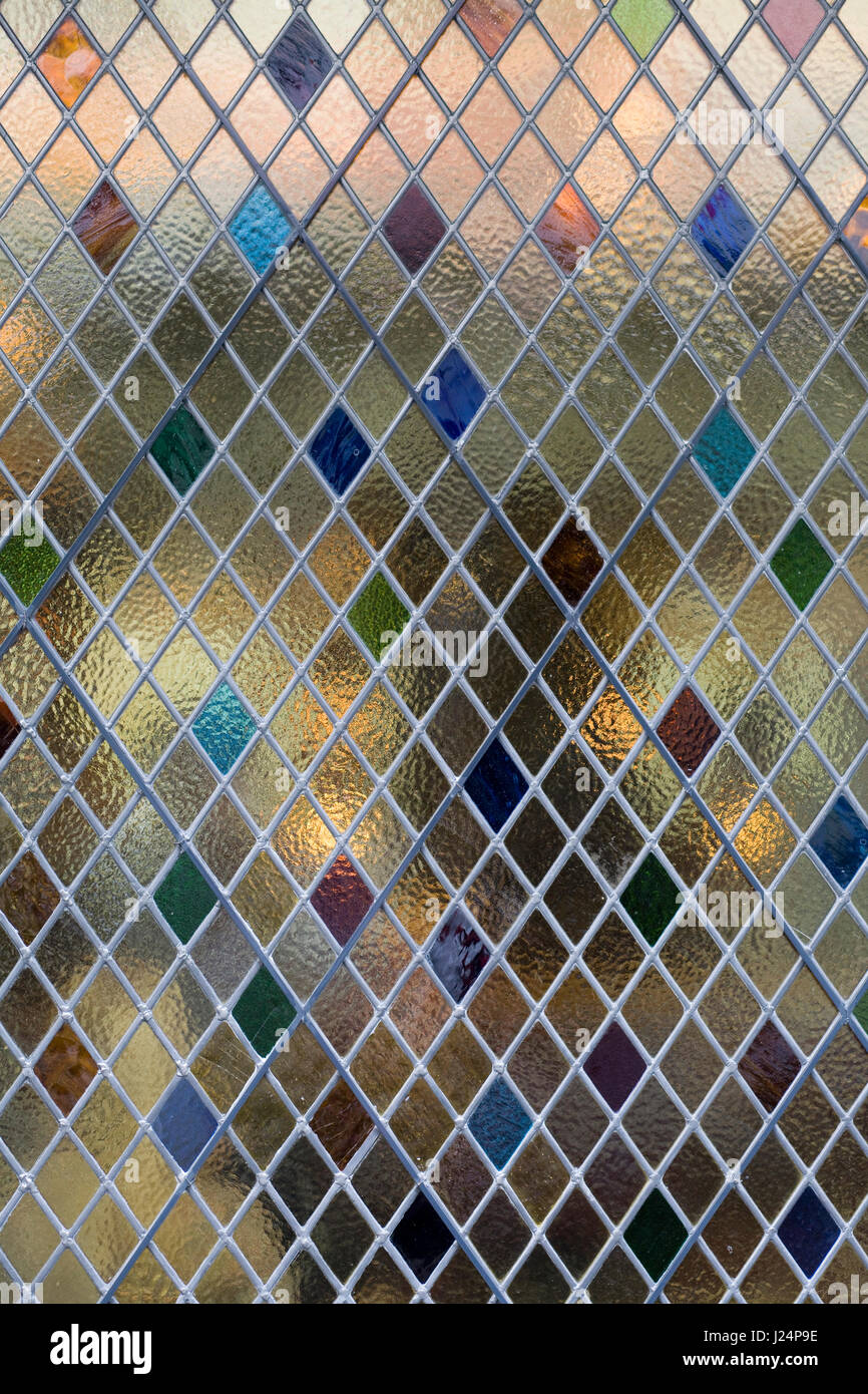 Parallelogram shape hi-res stock photography and images - Alamy