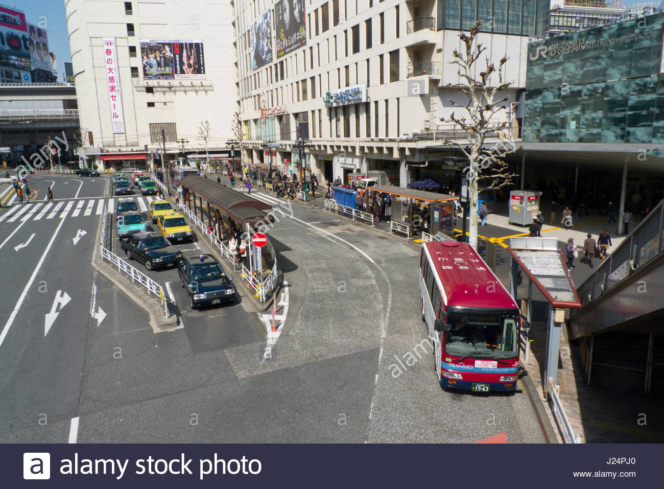 Loading Area High Resolution Stock Photography and Images - Alamy