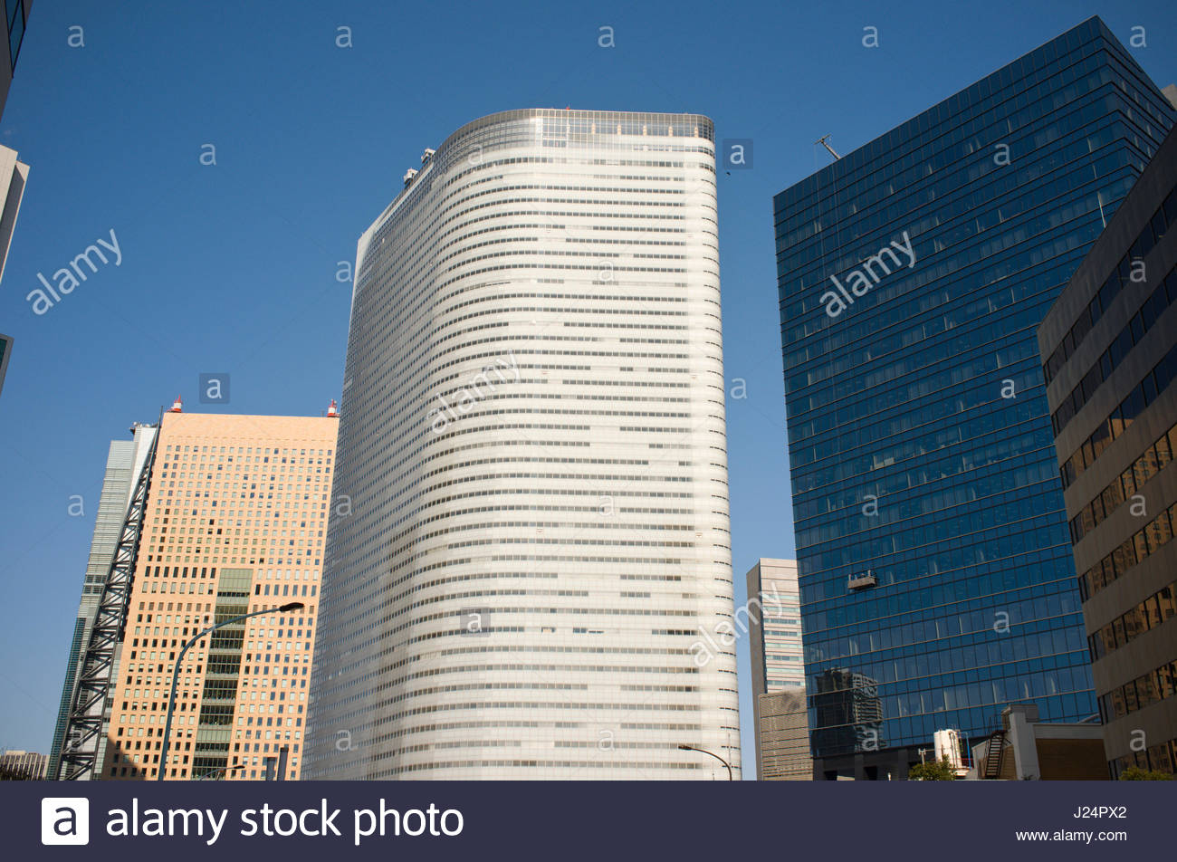 Dentsu Building Tokyo High Resolution Stock Photography and Images - Alamy