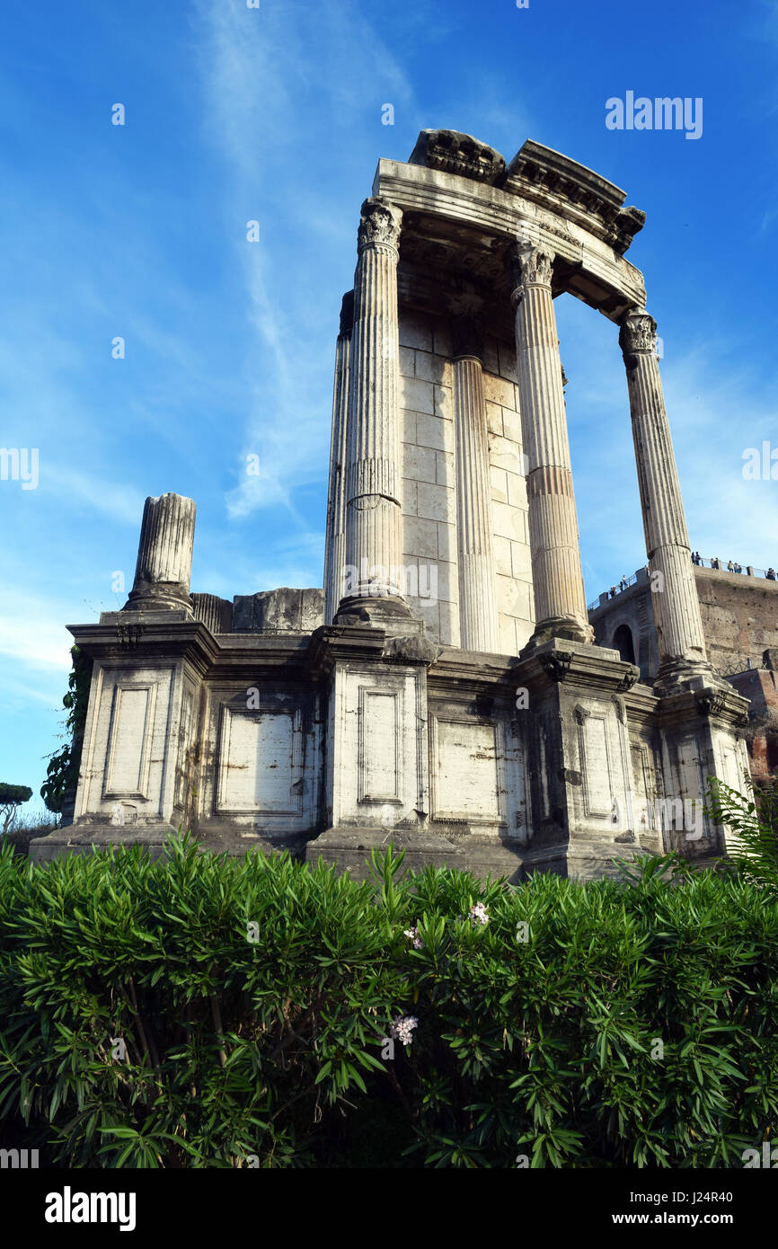 Temple of Vesta, The Roman Forum, Rome Stock Photo: 139018208 - Alamy