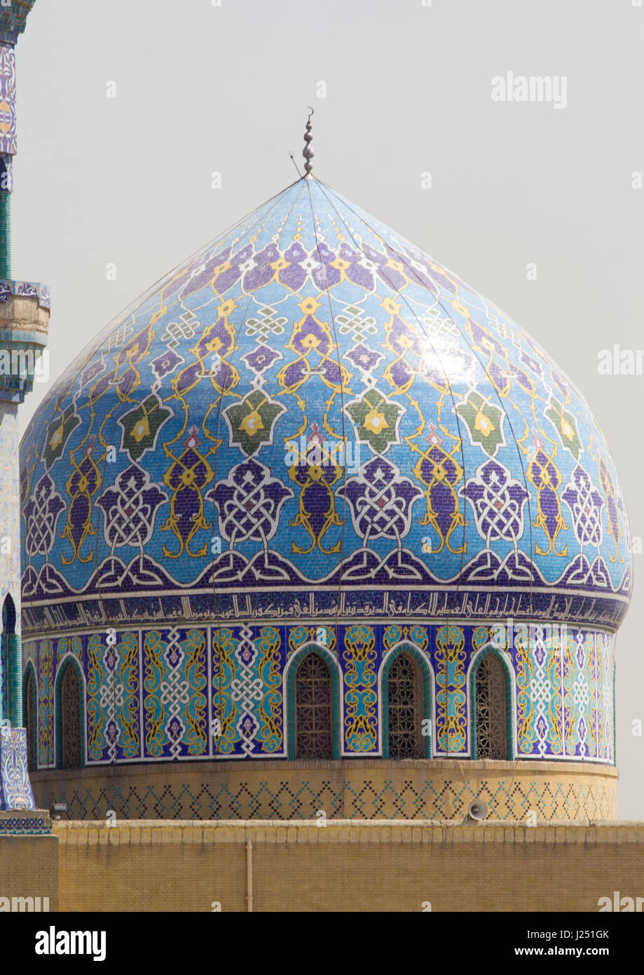 Picture of a mosque 17 Ramadan in Baghdad in Iraq, its contains a ...