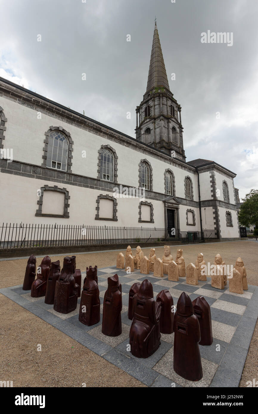 Large chess pieces in Waterford town square Stock Photo - Alamy