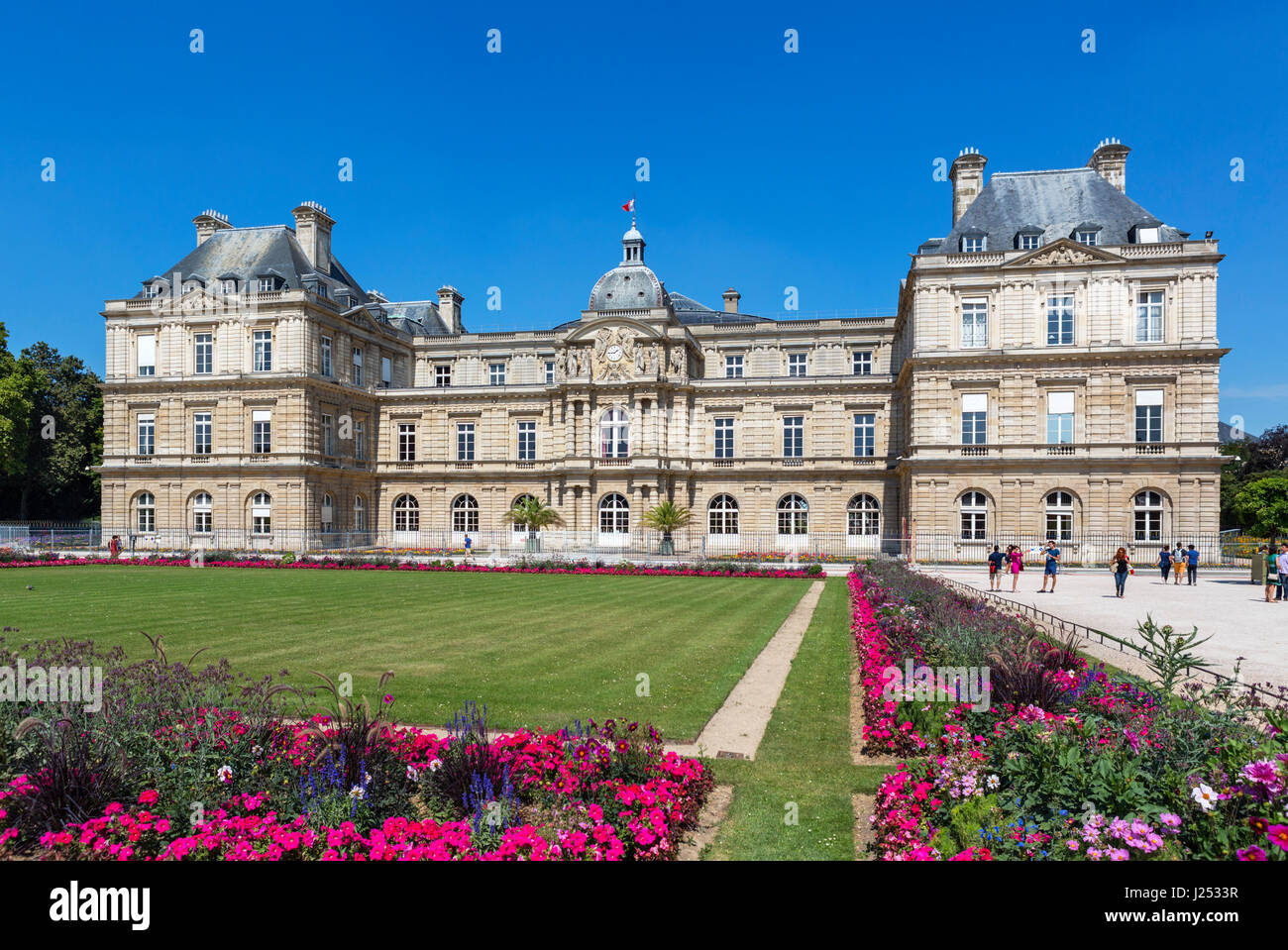 The Palais du Luxembourg (Luxembourg Palace), Jardin du Luxembourg ...