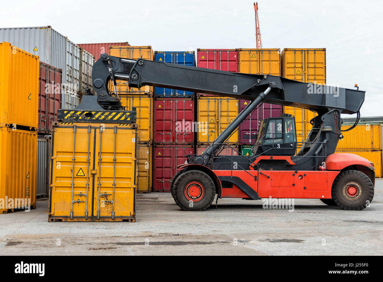Mobile stacker hi-res stock photography and images - Alamy