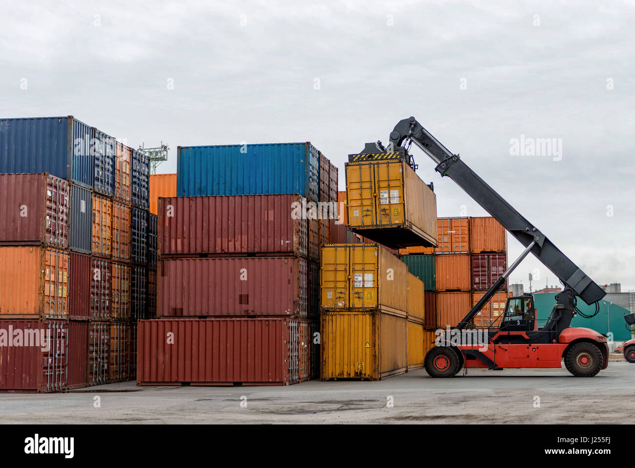 Mobile stacker hi-res stock photography and images - Alamy