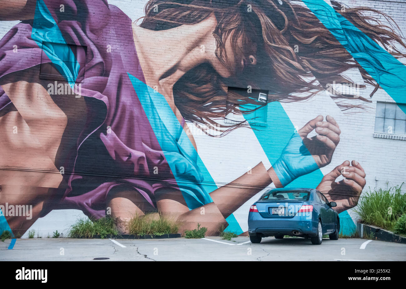 James Bullough's outerspaceproject wall mural along Ponce de Leon ...