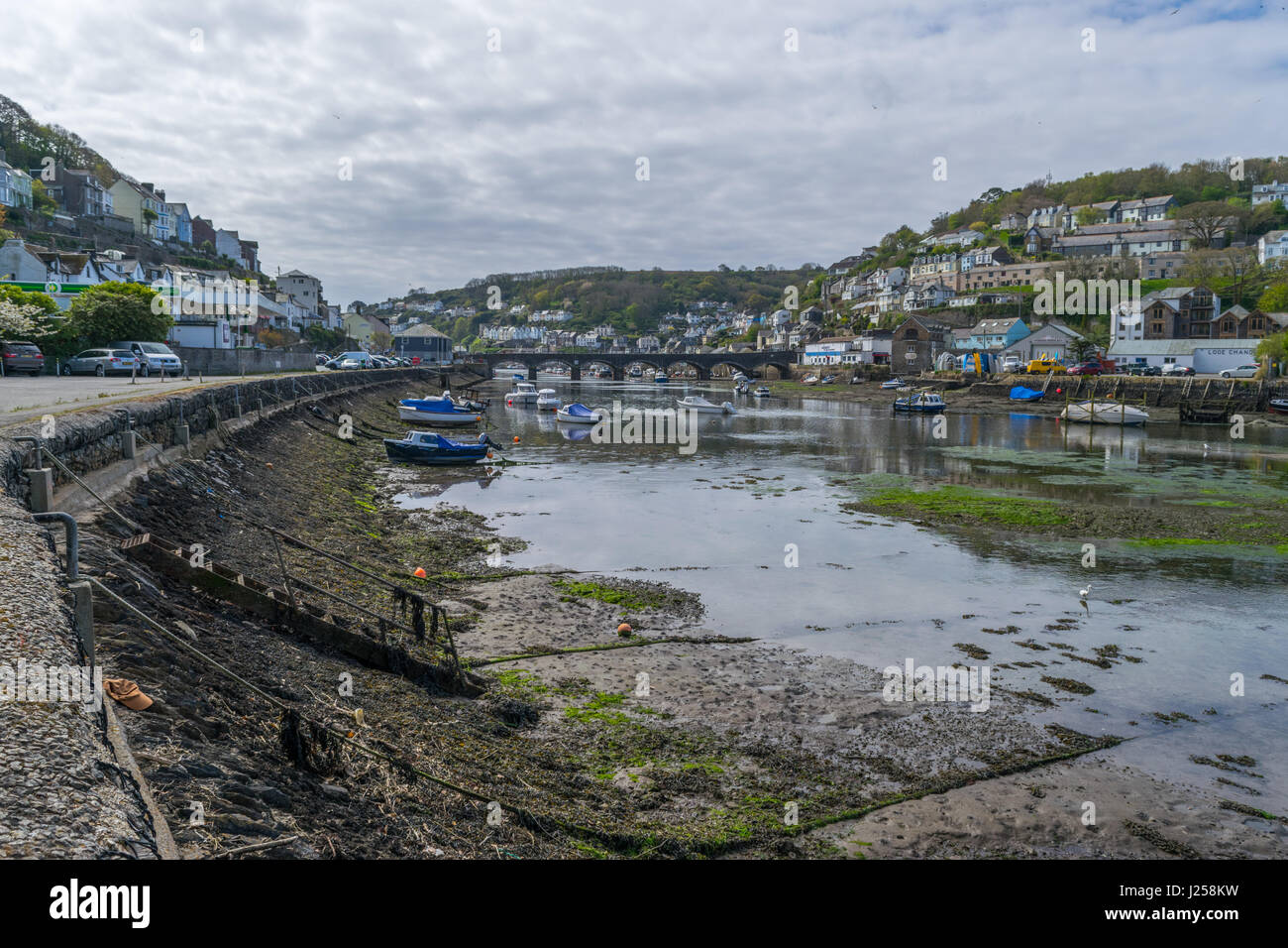 Looe, cornwall tourists hi-res stock photography and images - Alamy