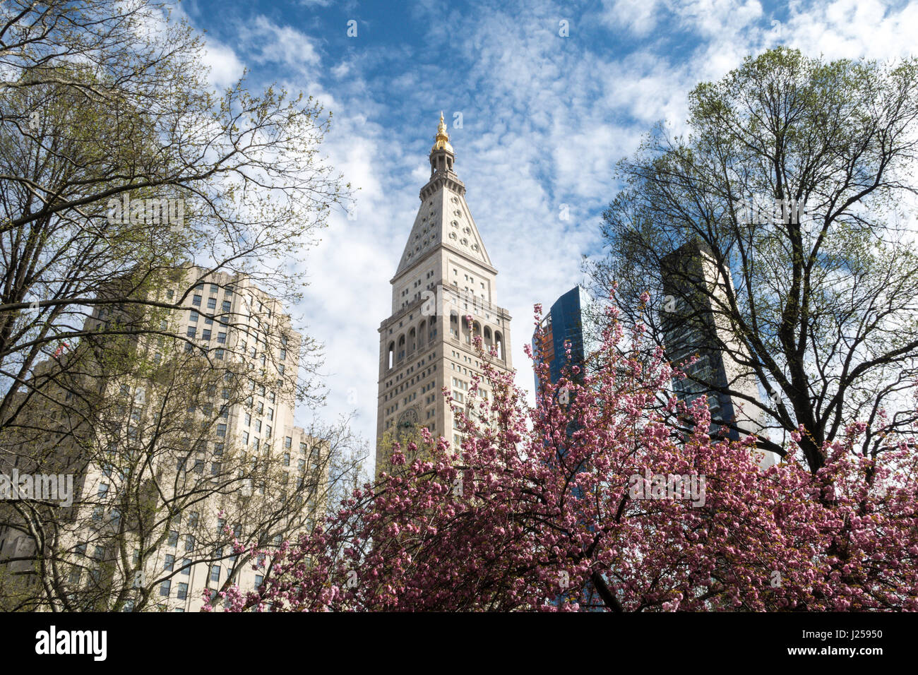 Metlife insurance tower hi-res stock photography and images - Alamy