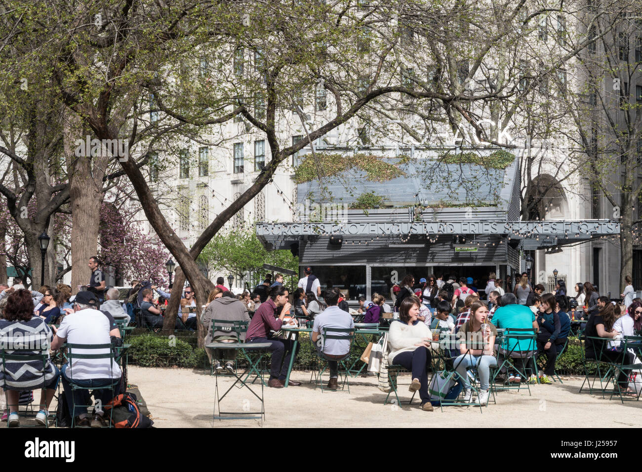 Shake Shack, Madison Square Park in Springtime, NYC, USA Stock Photo ...