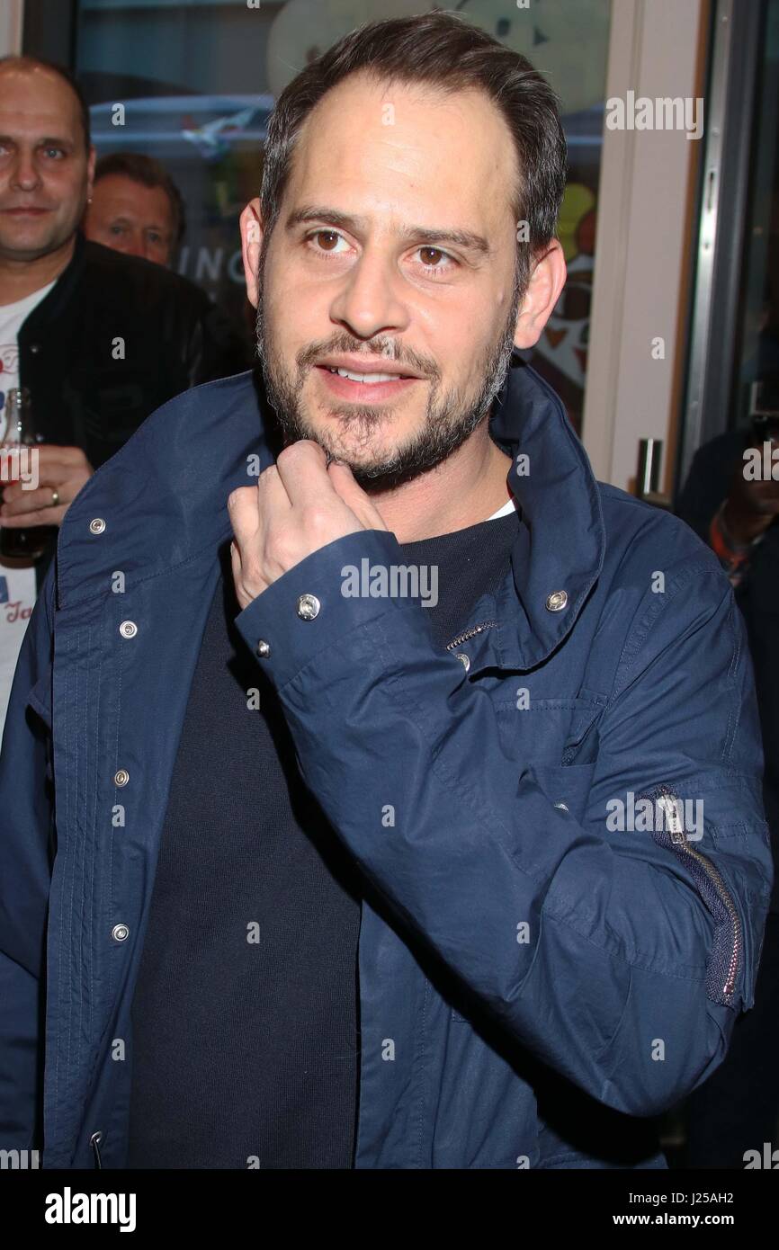 Vernissage 'Have a coke with Romero' of artist Britto Romero at Mensing ...