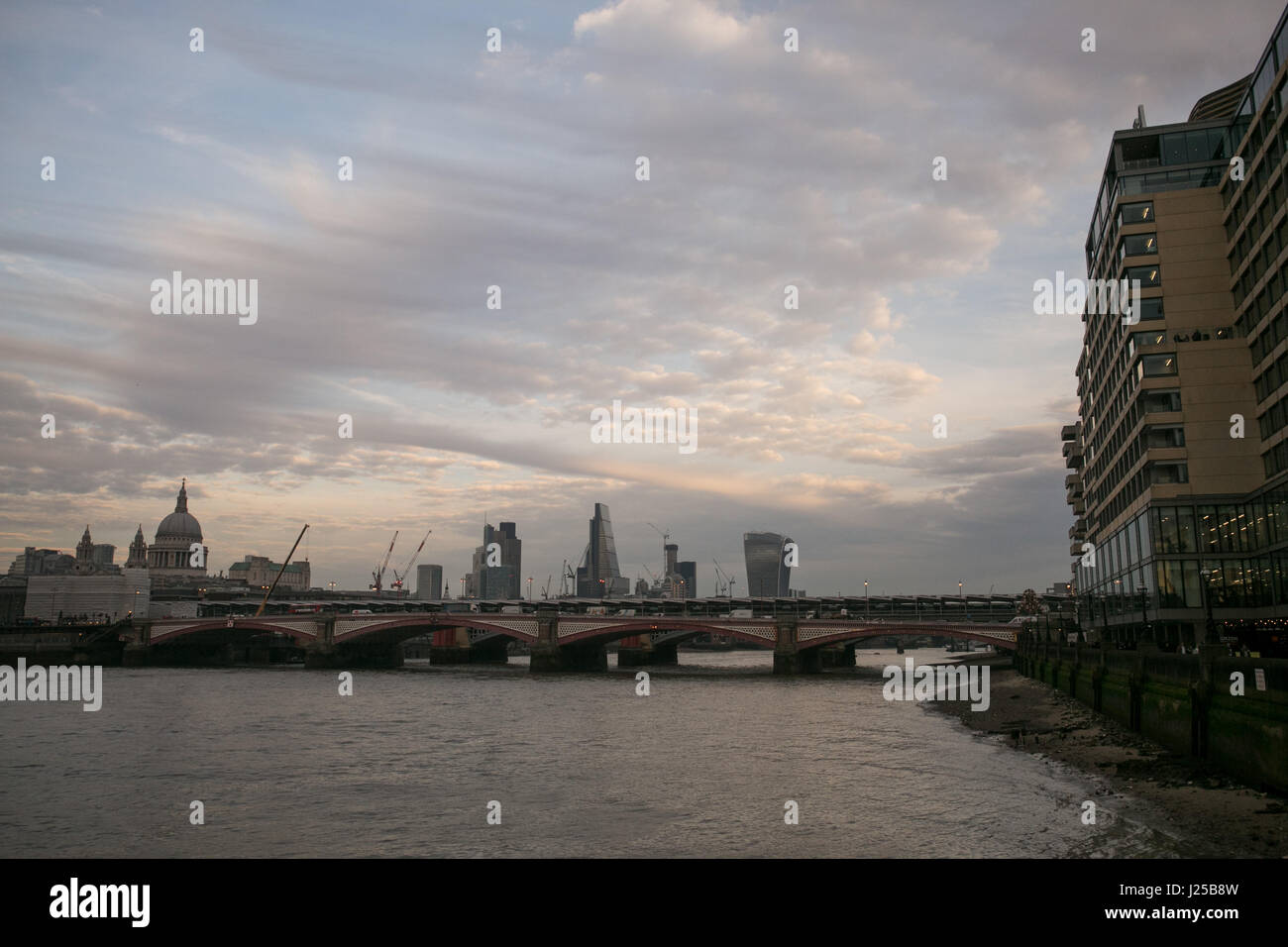 Southbank river walk, London Stock Photo - Alamy