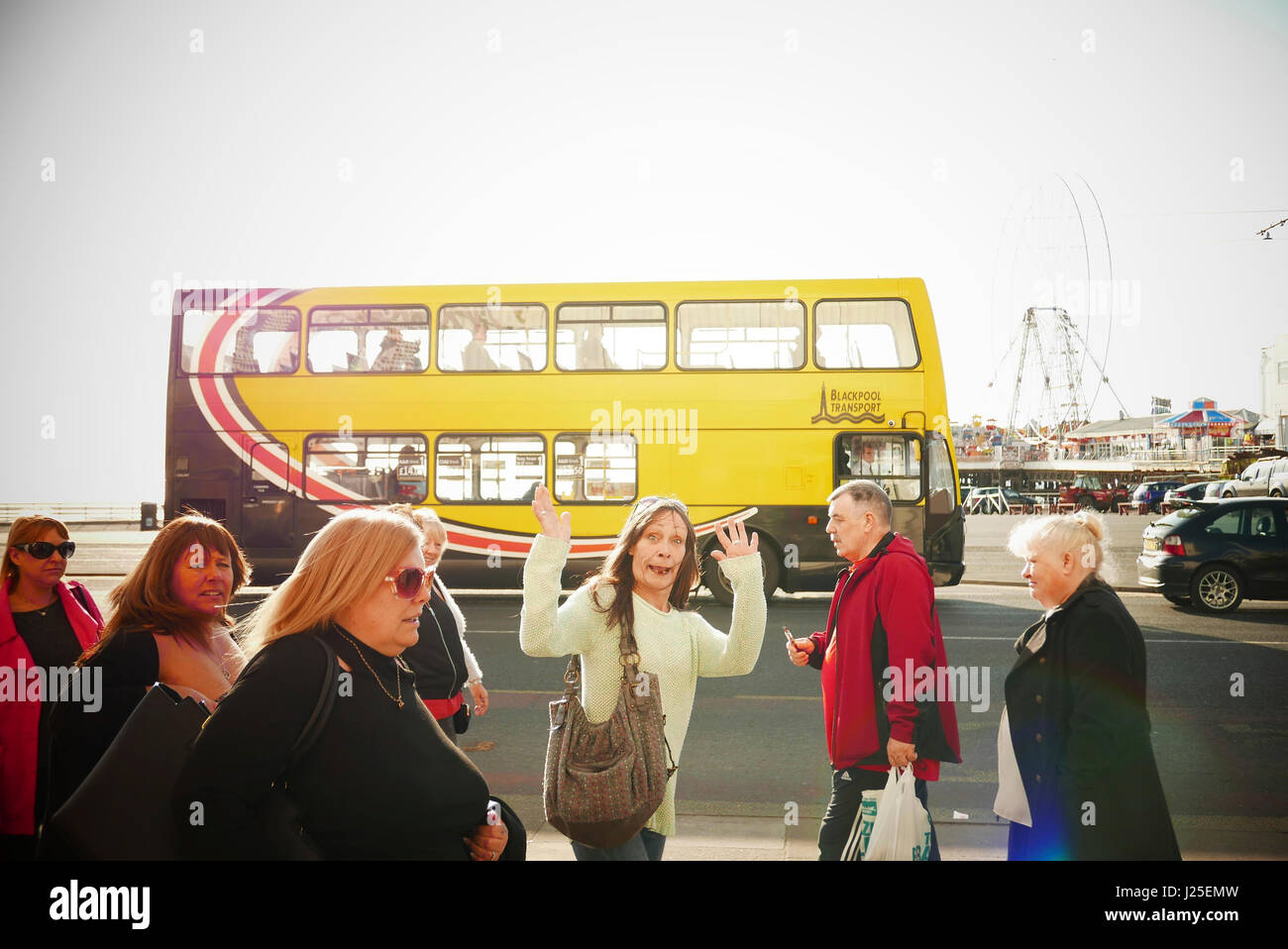 Tourists and bus on the promenade,Blackpool, in the summer season Stock ...
