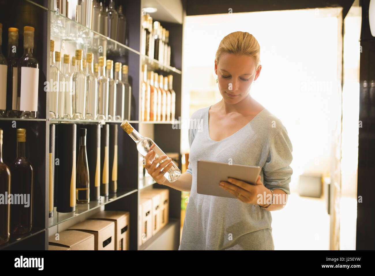 Futuristic food supermarket hi-res stock photography and images - Alamy