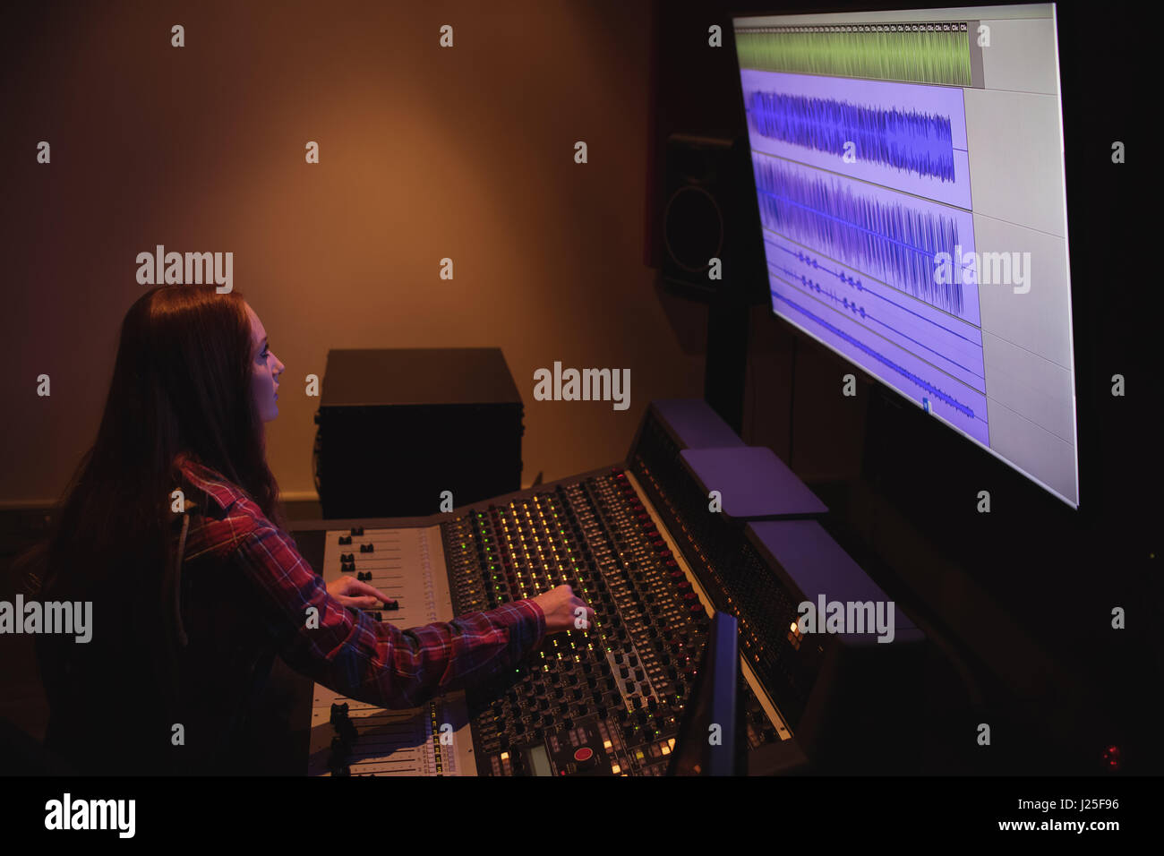 Filming studio display monitor hi-res stock photography and images - Alamy